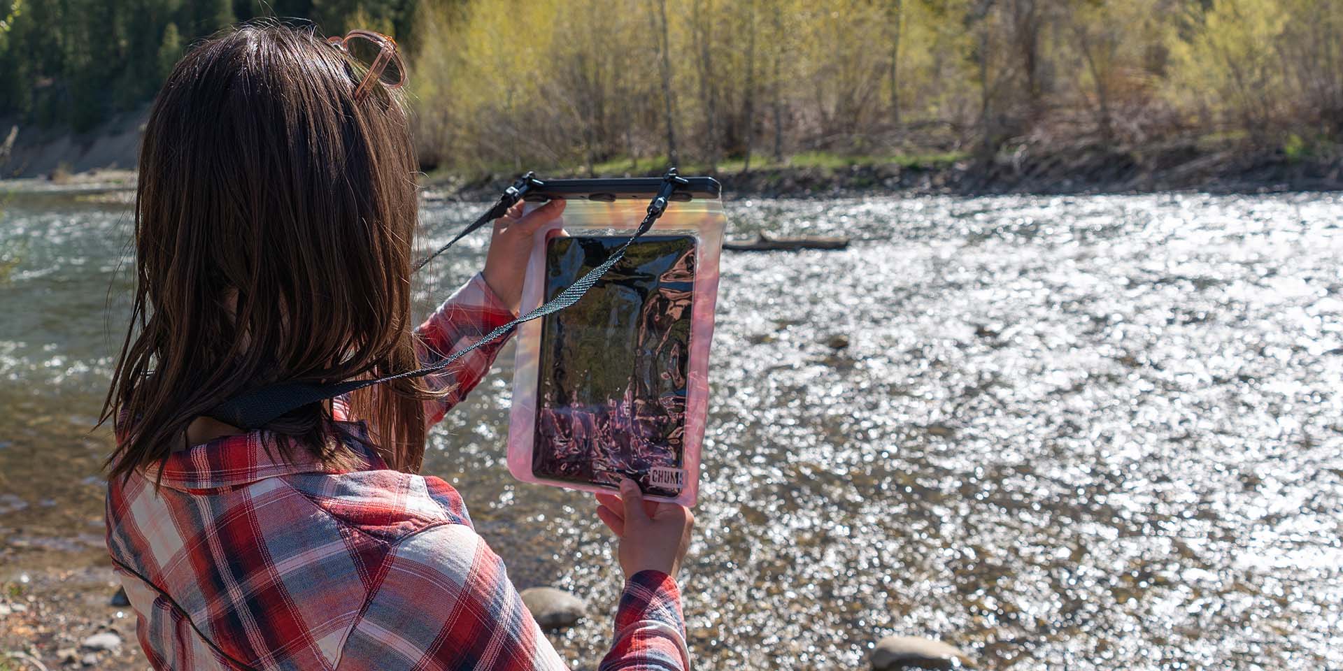 Splash Bag Tablet – Chums