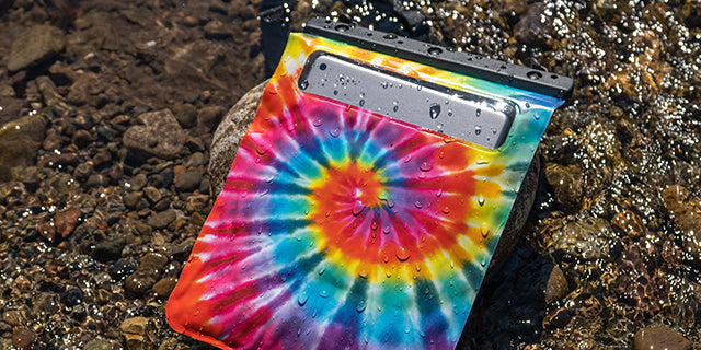 Splash Bag Tablet – Chums